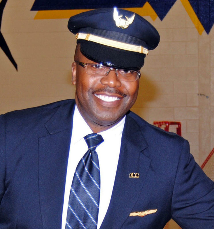 The Pull of the Pilot Shortage - Lift Magazine